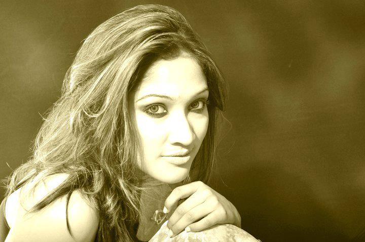 PhotoHouse: >>Asma Ali Khan PhotoHouse: >>Asma Ali Khan