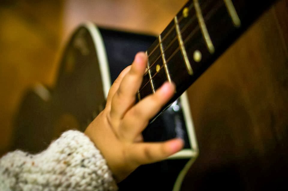 Between Write And Wrong Melody between-write-and-wrong-melody