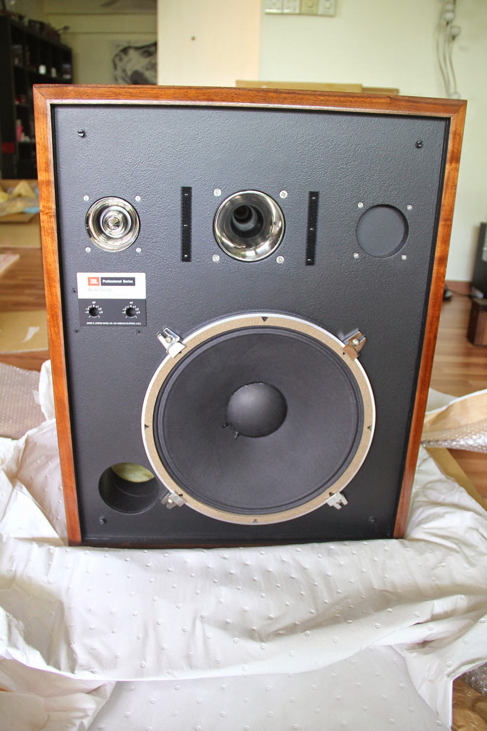 ケンリックサウンド・ブログ【KENRICK SOUND BLOG】JBL43シリーズ大型スピーカー専門店: Customer review from Singapore posted by ...