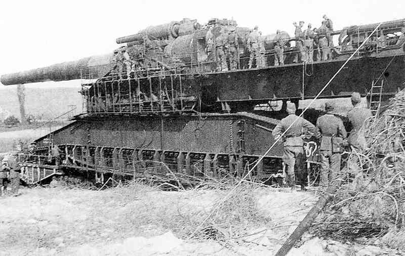 Gustav Gun The Largest Gun Ever Built Vintage Everyday gustav-gun-the-largest-gun-ever-built-vintage-everyday