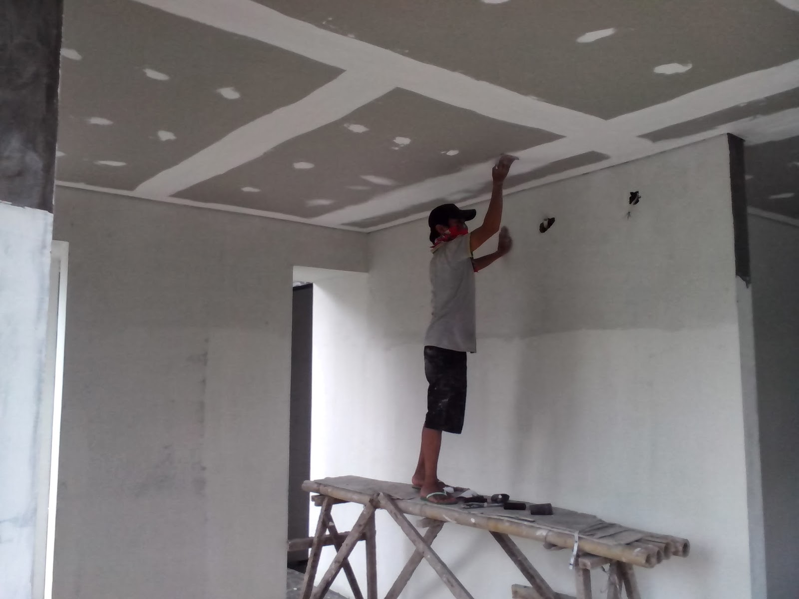 Secsiandy Project: Pekerjaan Pengecatan Plafon dan Dinding