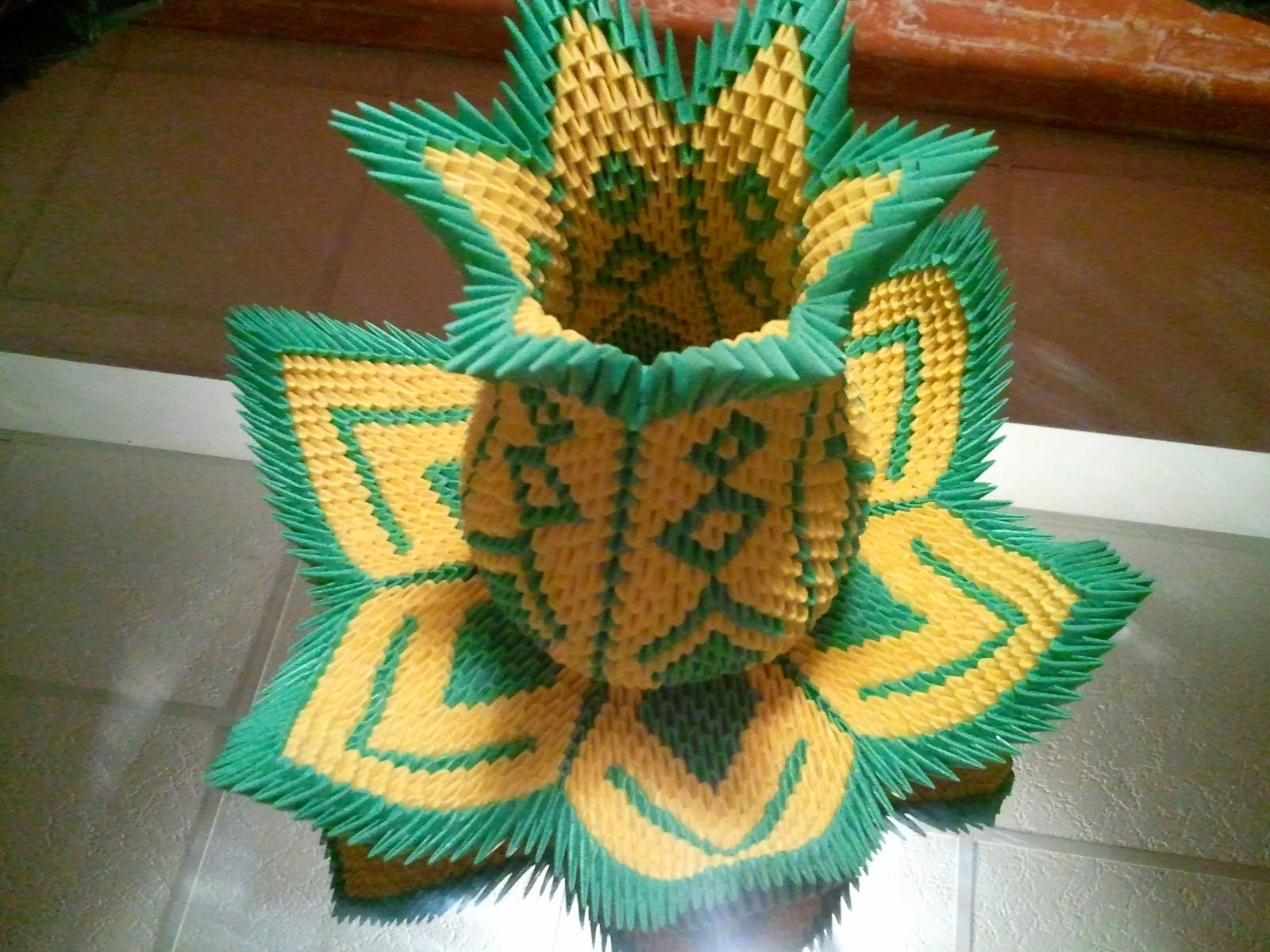 3d Origami Vase Craft Projects Art Ideas 3d-origami-vase-craft-projects-art-ideas