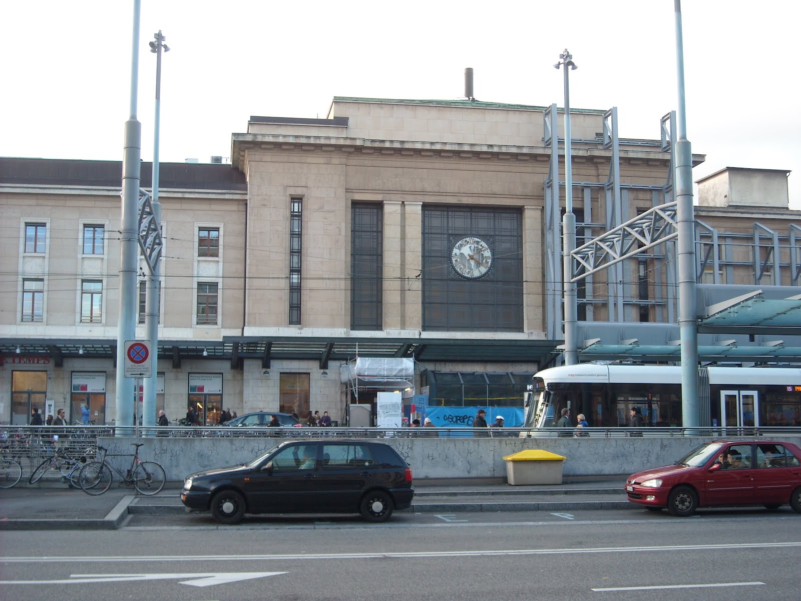 railway stations: Switzerland: Geneva (Genève-Cornavin, Gare de Cornavin) railway stations: Switzerland: Geneva (Genève-Cornavin, Gare de Cornavin)