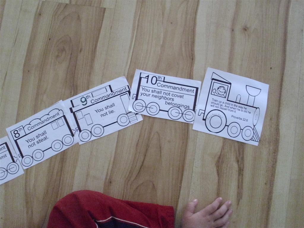 The Do-It-Yourself Mom: Train Themed Preschool Activity: Numbers or Ten ...
