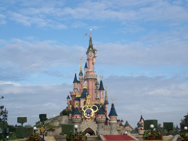 Travelscope travel Ideas Link Top Fun Facts About Disneyland Paris travelscope-travel-ideas-link-top-fun-facts-about-disneyland-paris