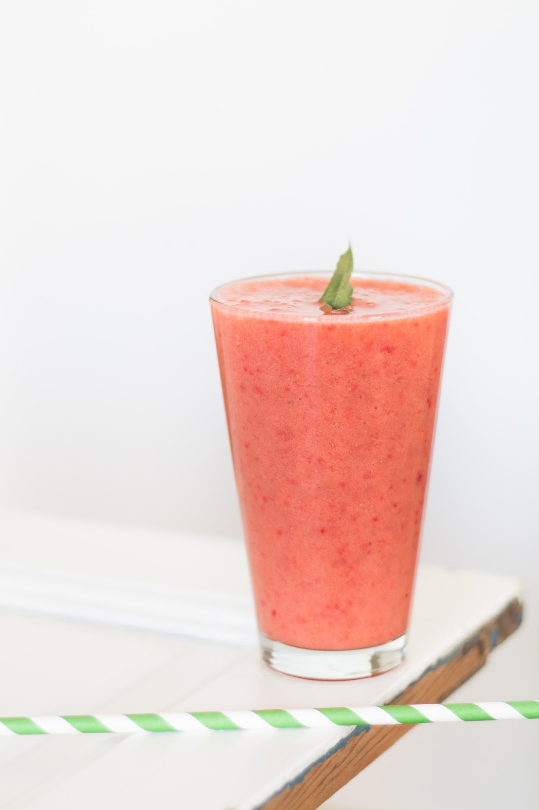 My Spanish Taste Strawberry banana And Orange Juice Smoothie my-spanish-taste-strawberry-banana-and-orange-juice-smoothie