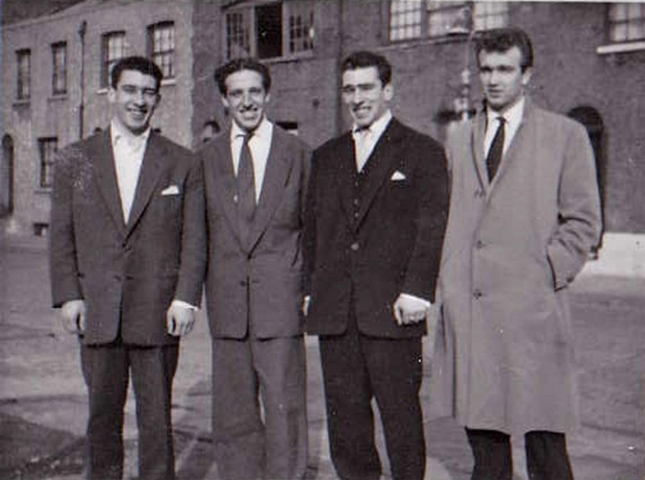 The Kray Twins: Rare and Unseen Pictures of Notorious London Gangsters Ronnie and Reggie ...