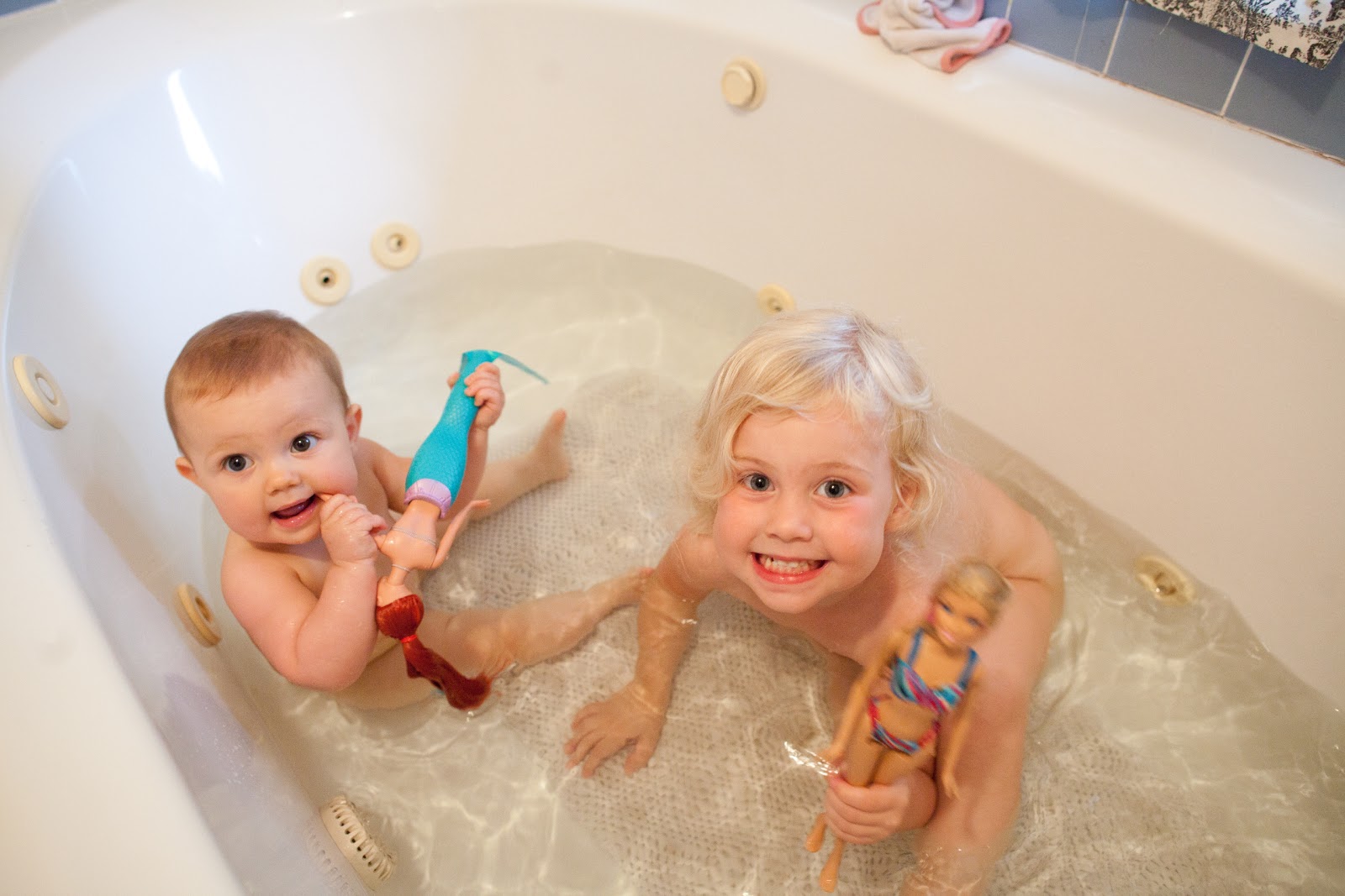 Webster Life According To The Wife Bathtime Babies webster-life-according-to-the-wife-bathtime-babies