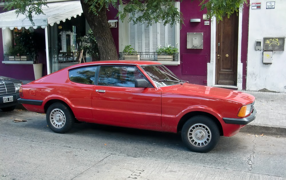 Committed Stitcher: Spotted on the Street