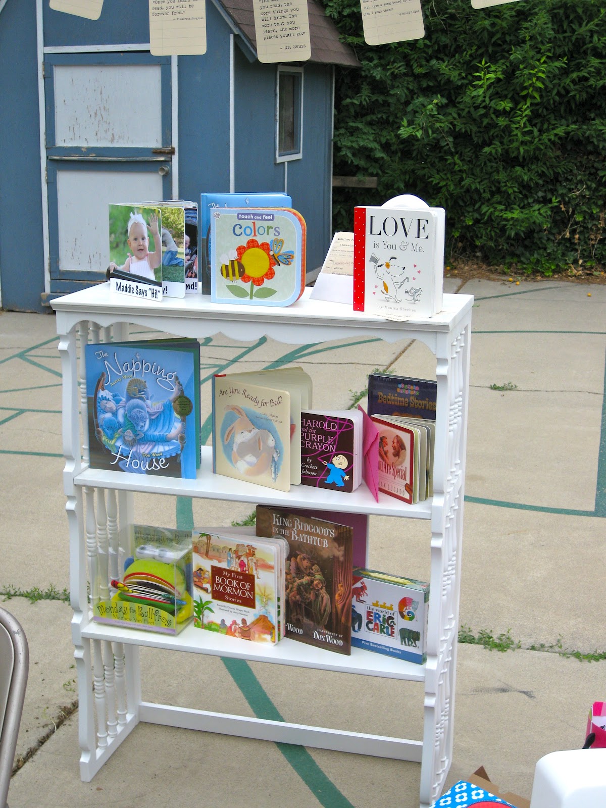 HanDIY Tutorials: Madeline's First Birthday: A Build-A-Library Party