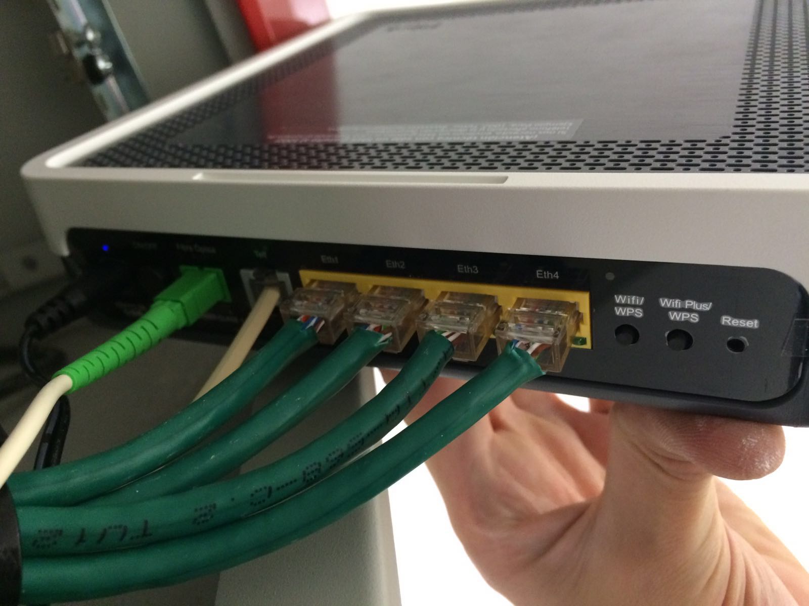 Tramuntel Telecomunicacions: NUEVO ROUTER FIBRA ÓPTICA DE MOVISTAR