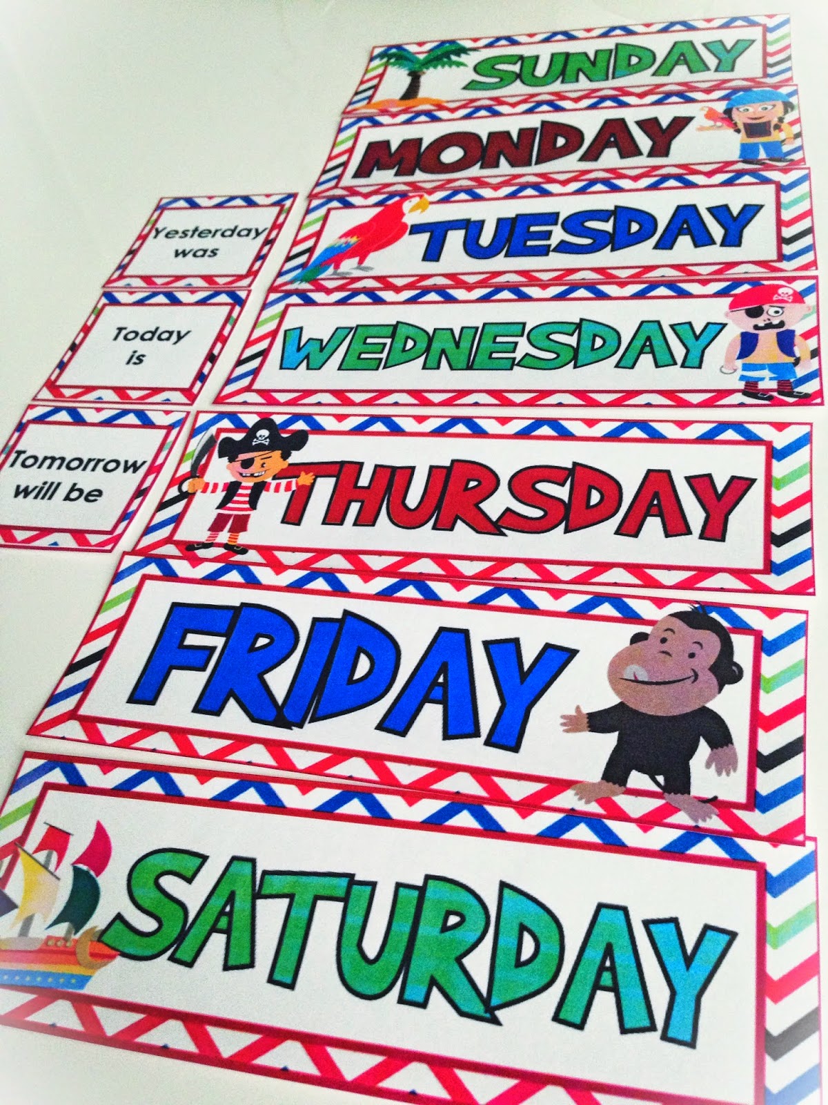 Classroom Freebies: Pirate Themed Days of the Week Headers Signs