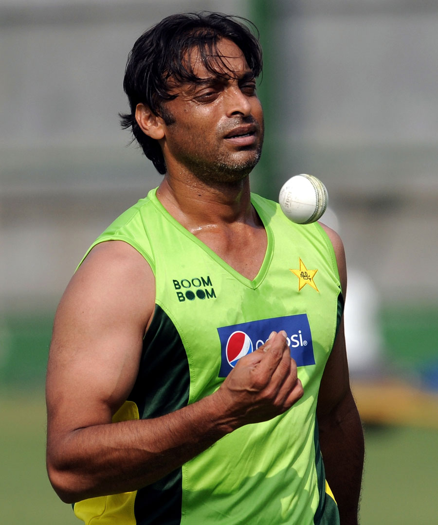 Shoaib Akhtar HD Wallpapers - Cricket HD Wallpapers Collection