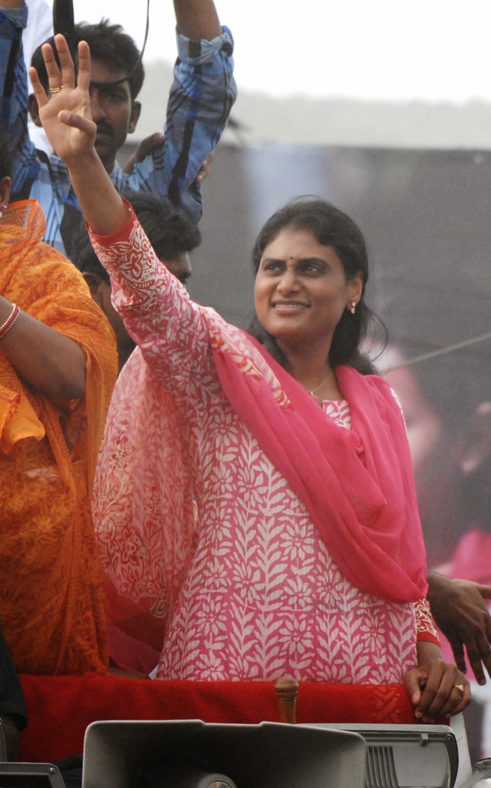 THE SAGA OF Y S R YS JAGAN SHARMILA PICS GALLERY the-saga-of-y-s-r-ys-jagan-sharmila-pics-gallery