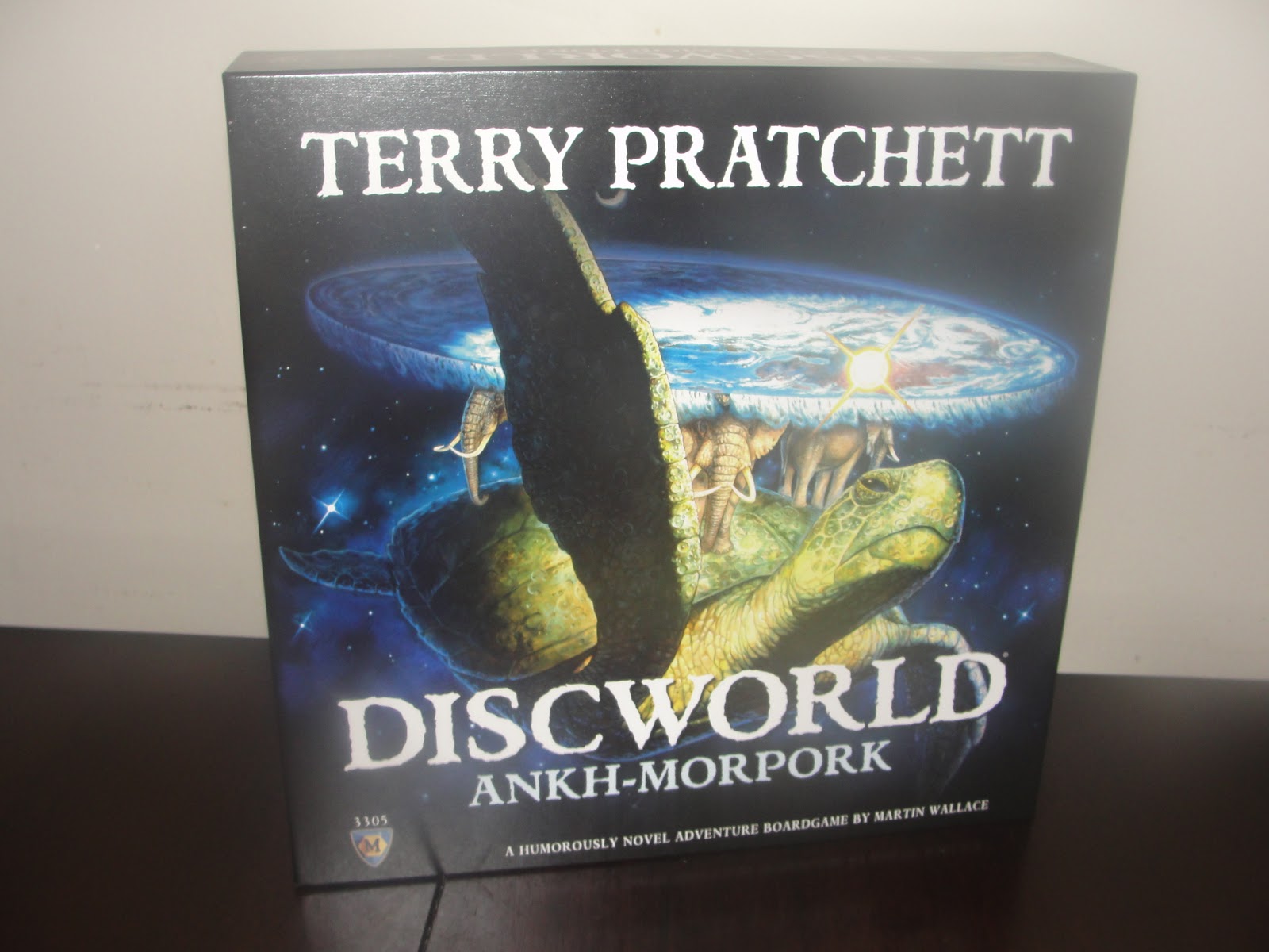 Fruitless Pursuits: Discworld: Ankh-Morpork Unboxing Photos