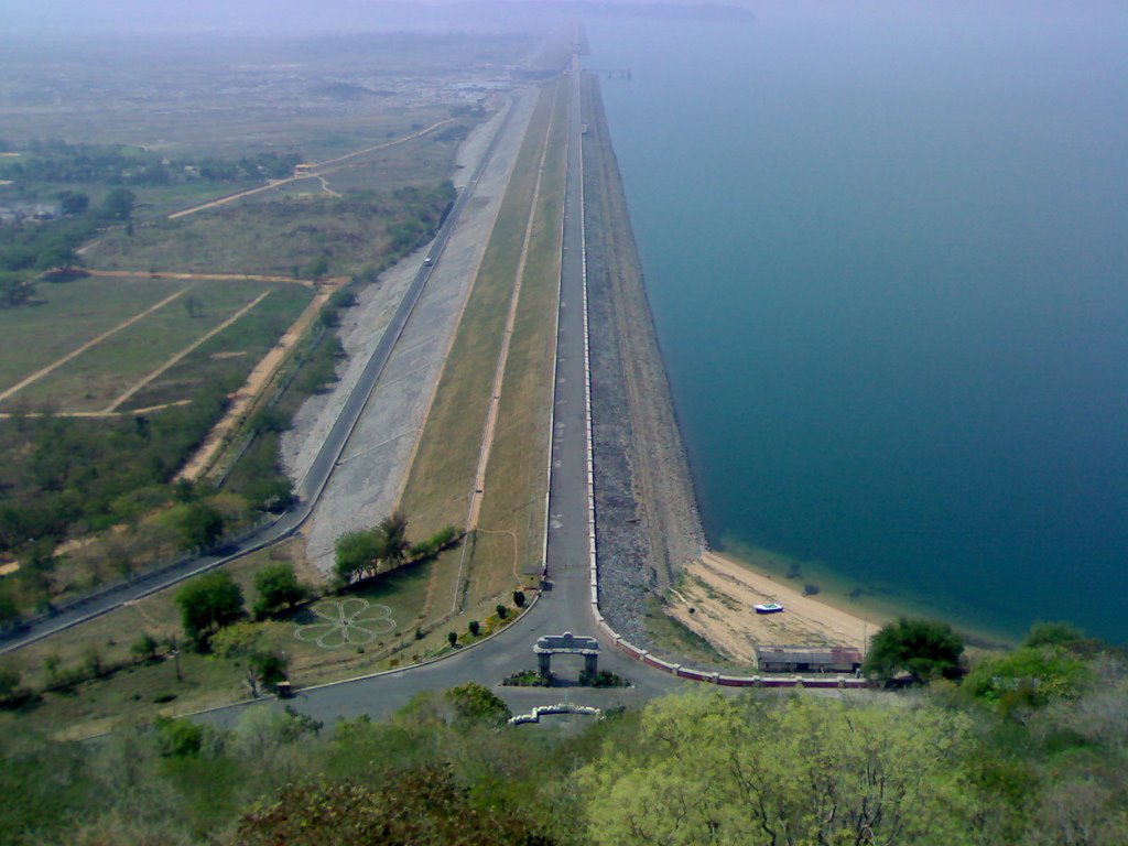INTERESTING THINGS Do You Know WORLD s LONGEST RIVER DAM interesting-things-do-you-know-world-s-longest-river-dam