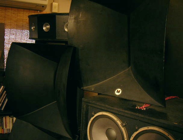 幸せの黄色いホーン資料室: JBL 2360A (5)