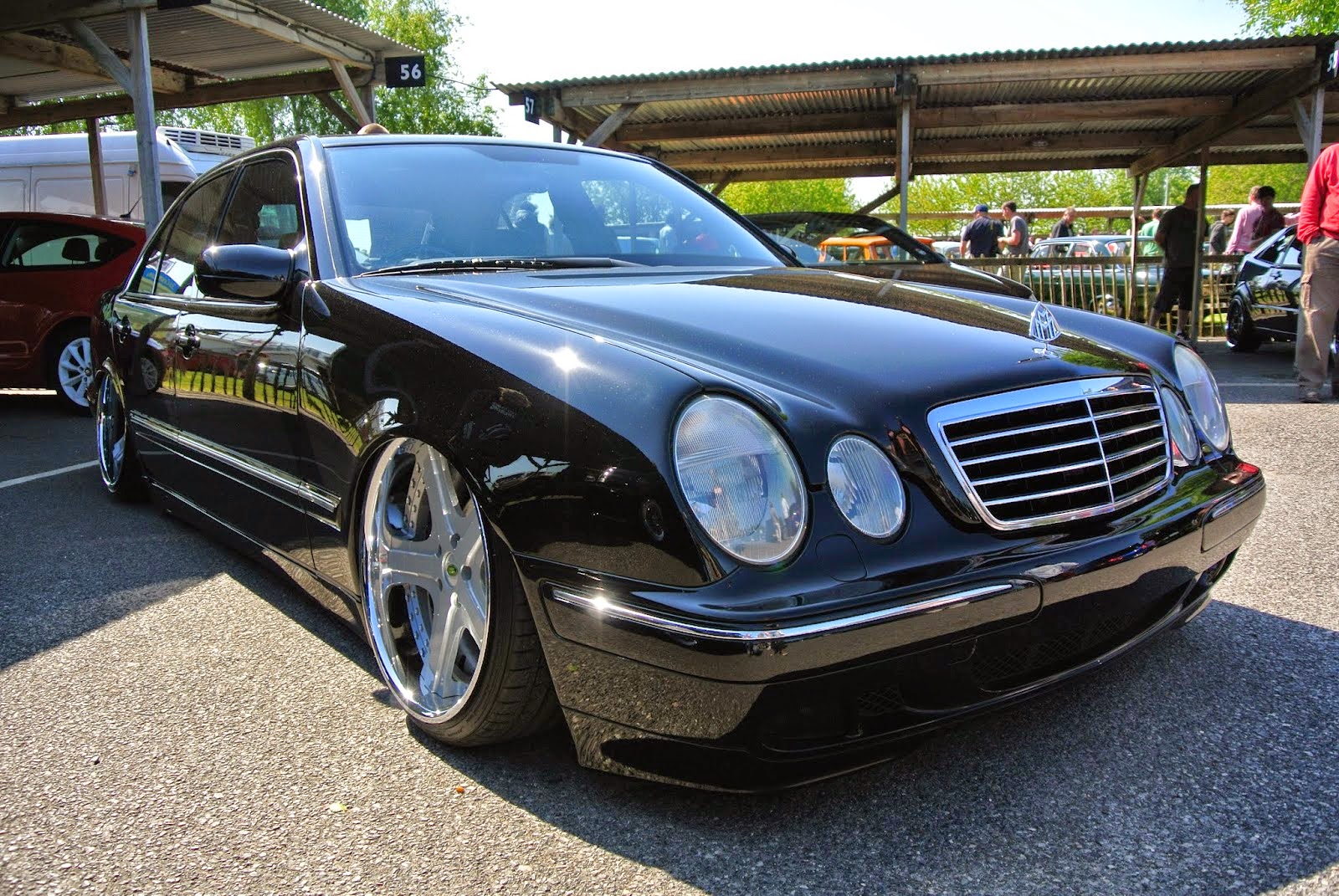 Mercedes-Benz E-Klasse W210 Stance Style | BENZTUNING Mercedes-Benz E-Klasse W210 Stance Style | BENZTUNING