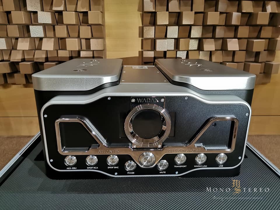 WADAX ATLANTIS REFERENCE DAC UNPACKING – M & S | Ultimate High-Fidelity