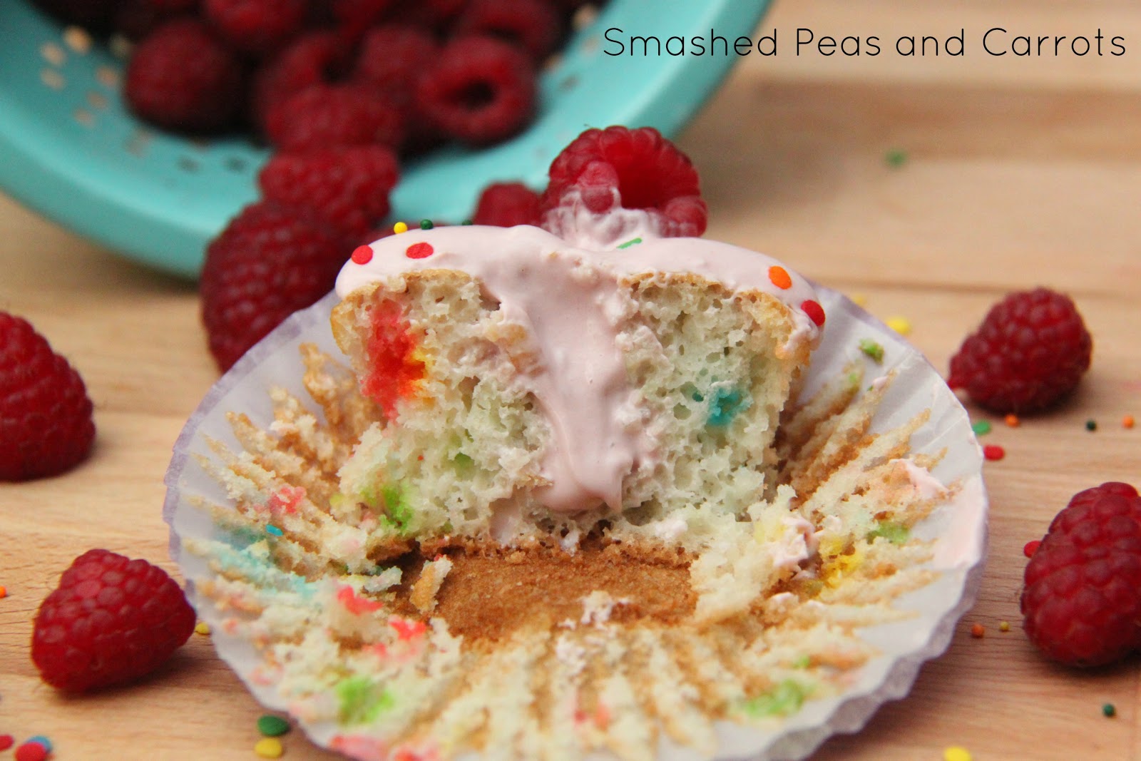 RECIPE: Raspberry Creme-Filled Cupcakes and a Pillsbury Funfetti ... RECIPE: Raspberry Creme-Filled Cupcakes and a Pillsbury Funfetti ...