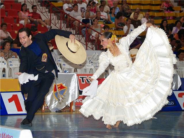 Marinera Norteña: CONCURSO NACIONAL DE MARINERA EN TRUJILLO