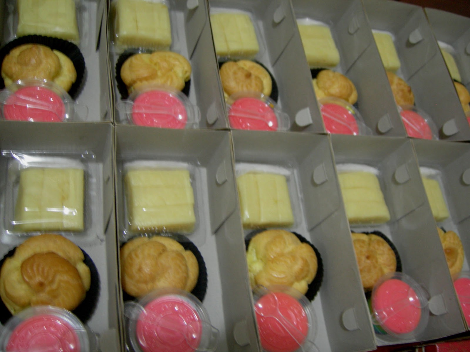 Kuenya-Najmina.com: Eksklusive Snack Box