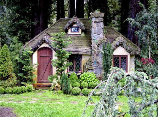 C.B.I.D. HOME DECOR and DESIGN: FAIRY TALE LIVING - THE STORYBOOK STYLE ...