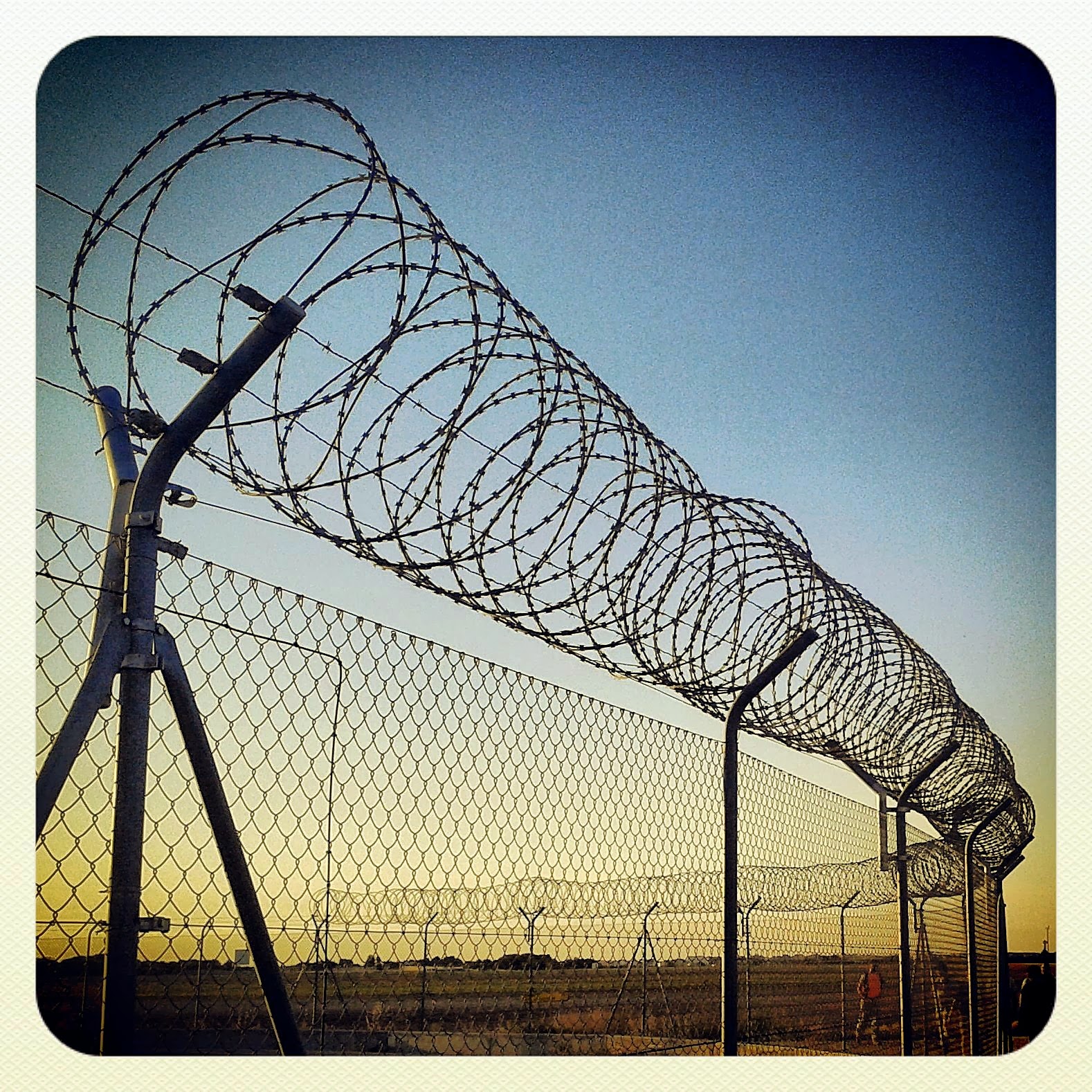 El Chema y él: La alambrada.