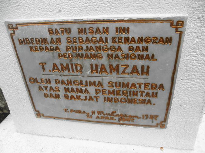 SENI LAMA MELAYU (MALAY OLDEN ART): Makam pujangga Tengku Amir Hamzah ... SENI LAMA MELAYU (MALAY OLDEN ART): Makam pujangga Tengku Amir Hamzah ...