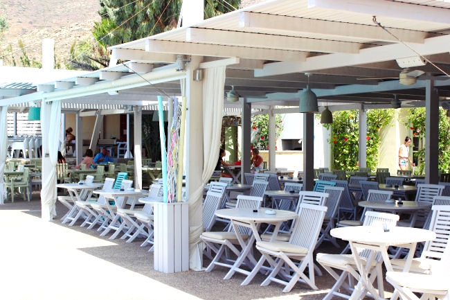 Mylopotas beach (Ios) + Far Out beach club | GLAM FAB HAPPY