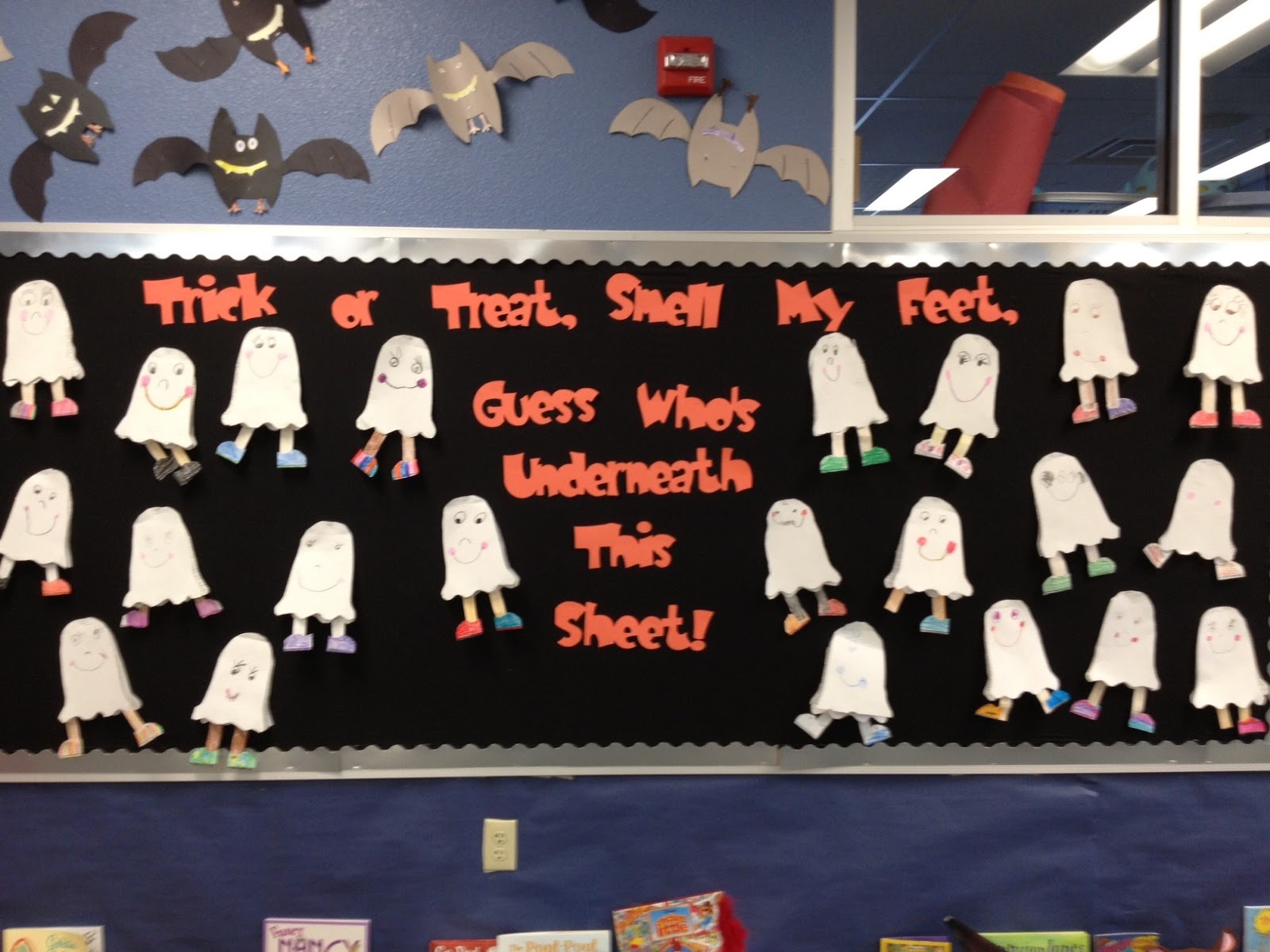 Pin by Amanda Price on Halloween | Preschool bulletin boards, October ...