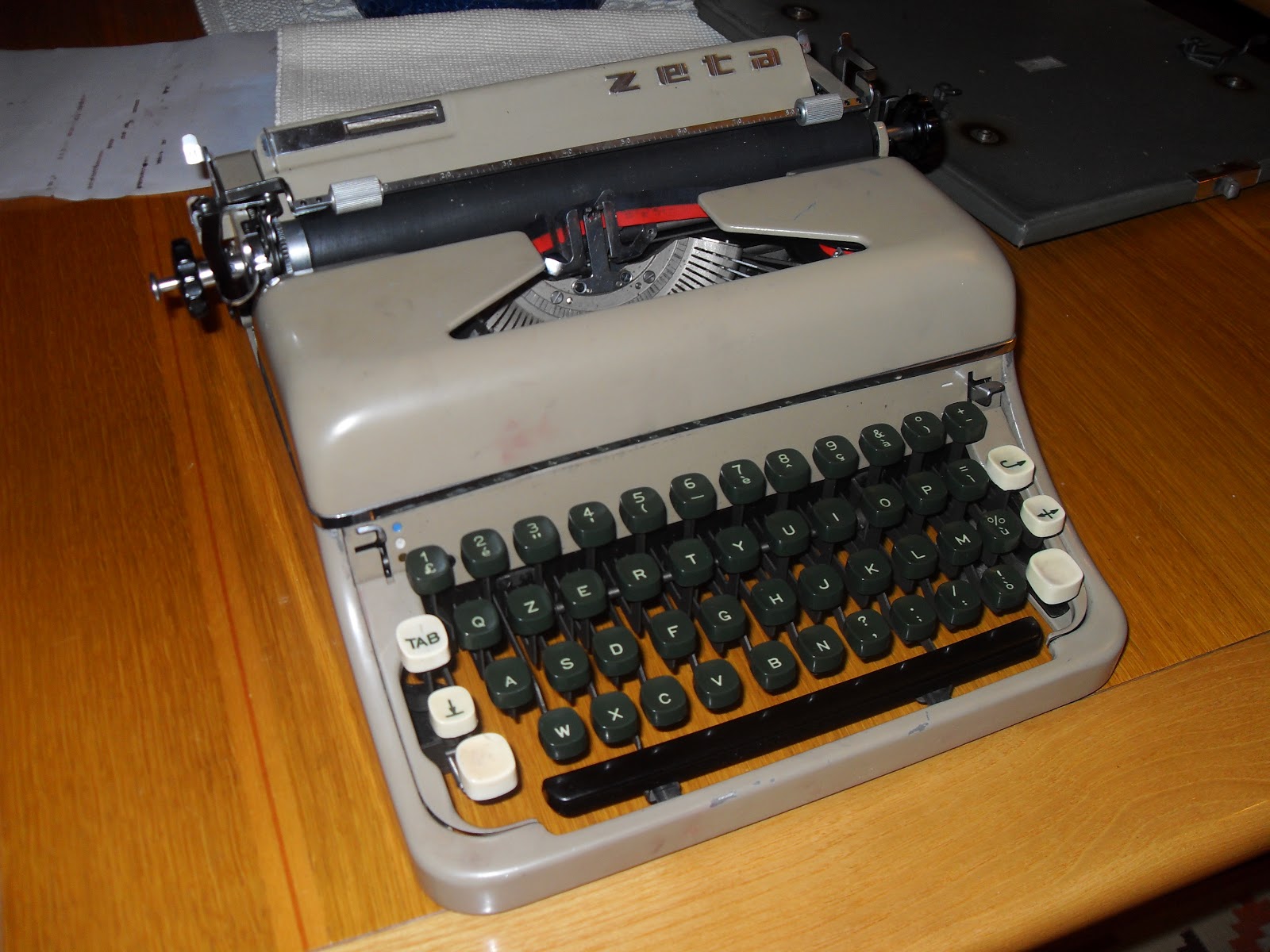 Typewriter - La Macchina per Scrivere: Consul Zeta di Zbrojovka Brno