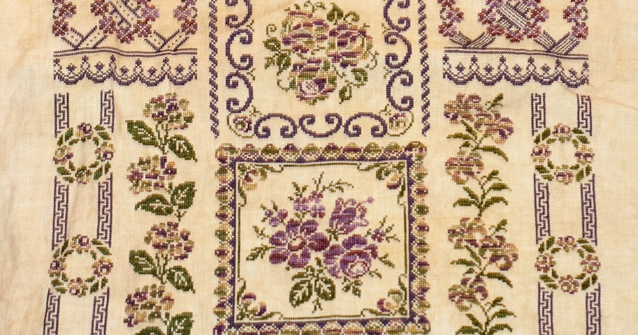 Committed Stitcher: Half A Bouquet