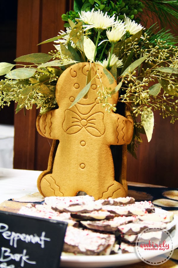 Easy DIY Gingerbread Centerpiece ~ Entirely Eventful Day Easy DIY Gingerbread Centerpiece ~ Entirely Eventful Day