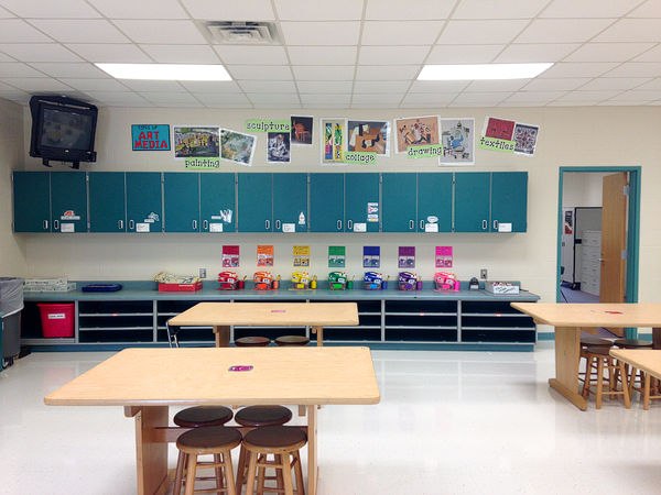 Artsy Blevs: Year Six | Decorating and Organizing the Art Room