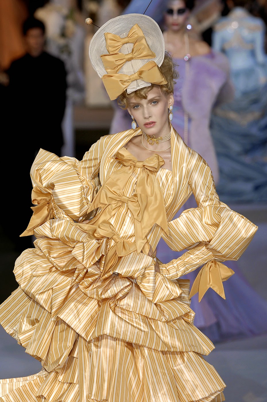 Fashion Show: Christian Dior Couture Fall 2007 | John Galliano