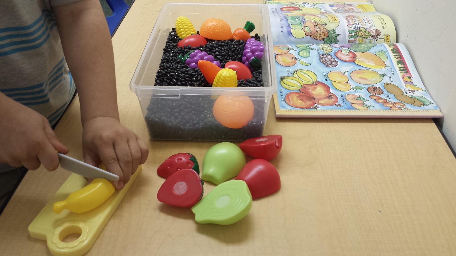 Let's Talk Speech and Language: Spring Garden Sensory Bin
