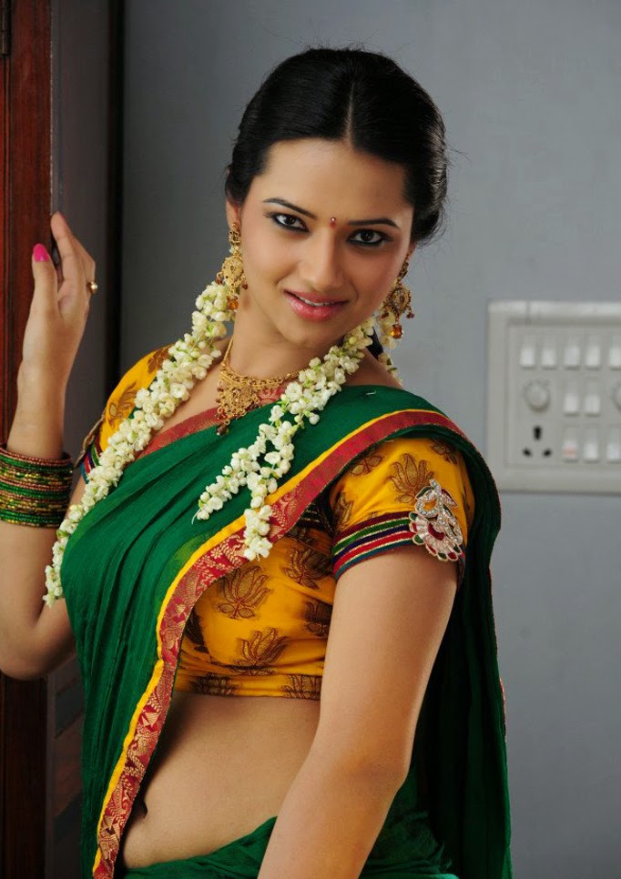 Isha Chawla In Green Saree Photos South Actress Saree Photos - WOMEN IN SAREE PHOTOS