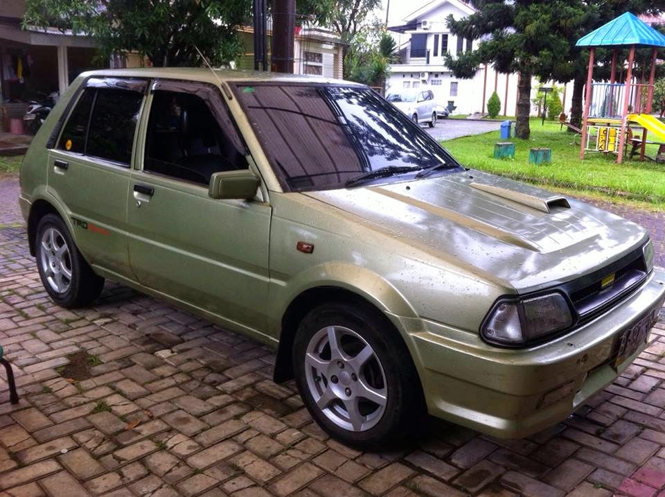 LAPAK Starlet : Dijual Starlet KOTAK Tahun 85 - BOGOR - LAPAK MOBIL DAN MOTOR BEKAS