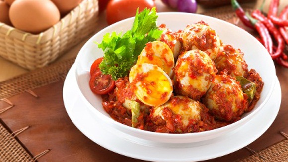 Resep telur balado pedas manis | Tabloid Kuliner Nusantara