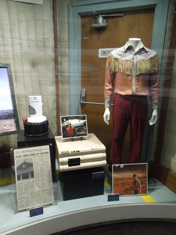 Hollywood Movie Costumes and Props: Back to the Future Marty McFly ...