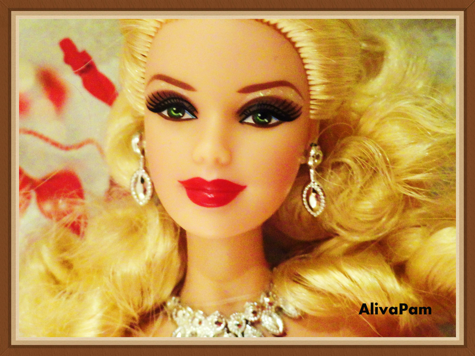 Dolls Valley Holiday Barbie 2012 dolls-valley-holiday-barbie-2012