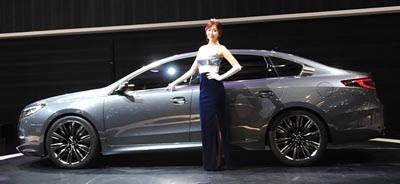 All new Samsung SM7 - BurlappCar