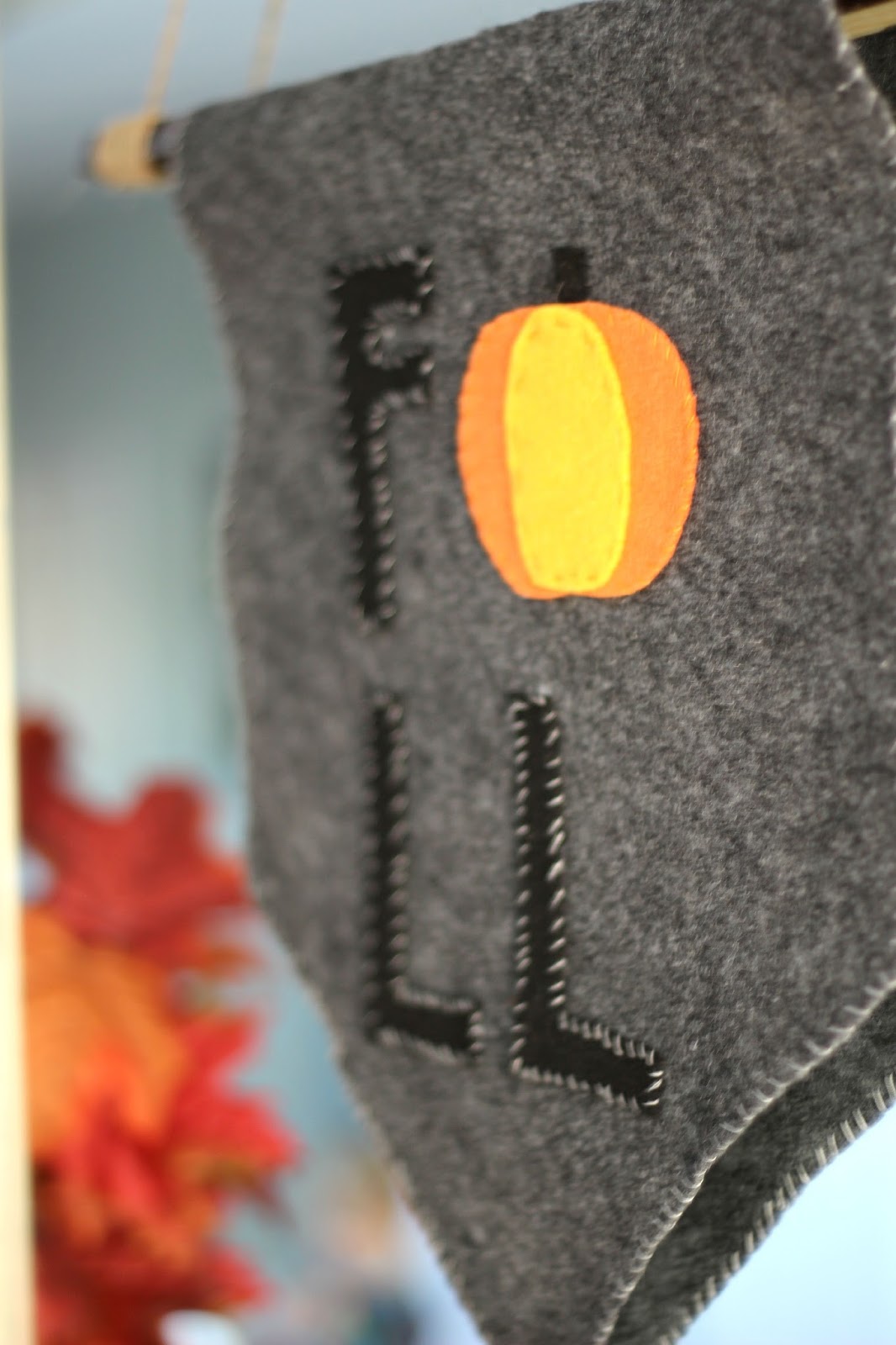 Ten June: DIY Fall Felt Pumpkin Pennant Banner Tutorial