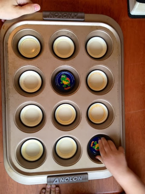 A quick “Invitation to Play” – Munchkins and Moms