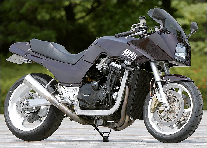 Planet Japan Blog: Kawasaki GPZ 900 R Special