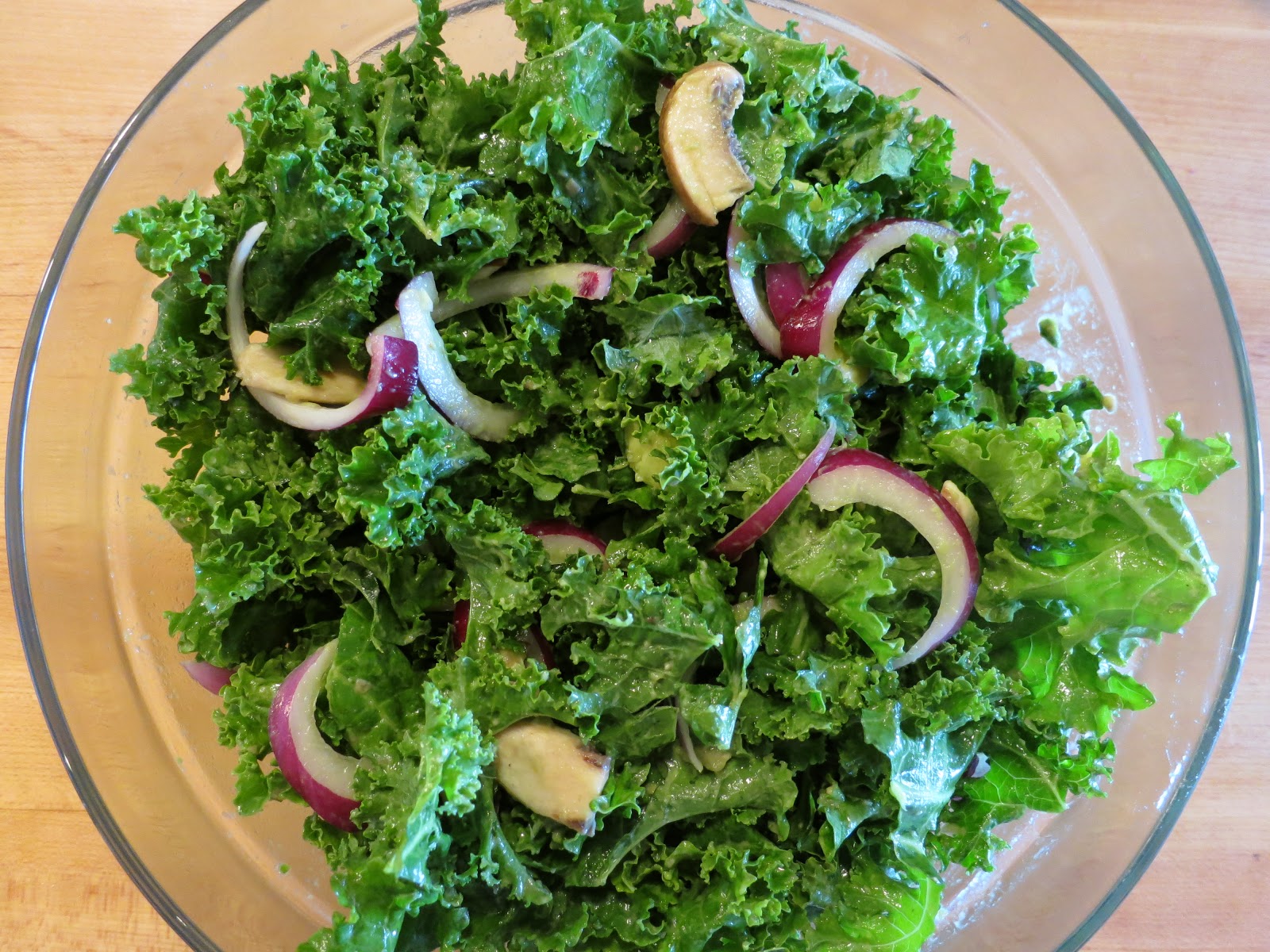 The Veracious Vegan: Kale Salad with Flax Lemon Dressing