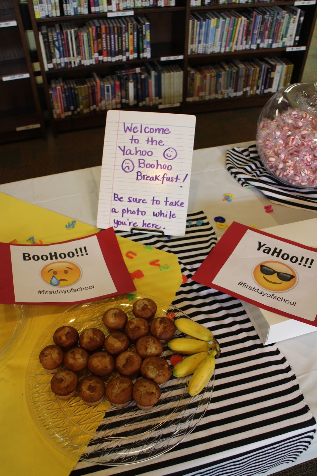 Crafty Texas Girls: Emoji Photo Booth for the Yahoo Boohoo Breakfast ...