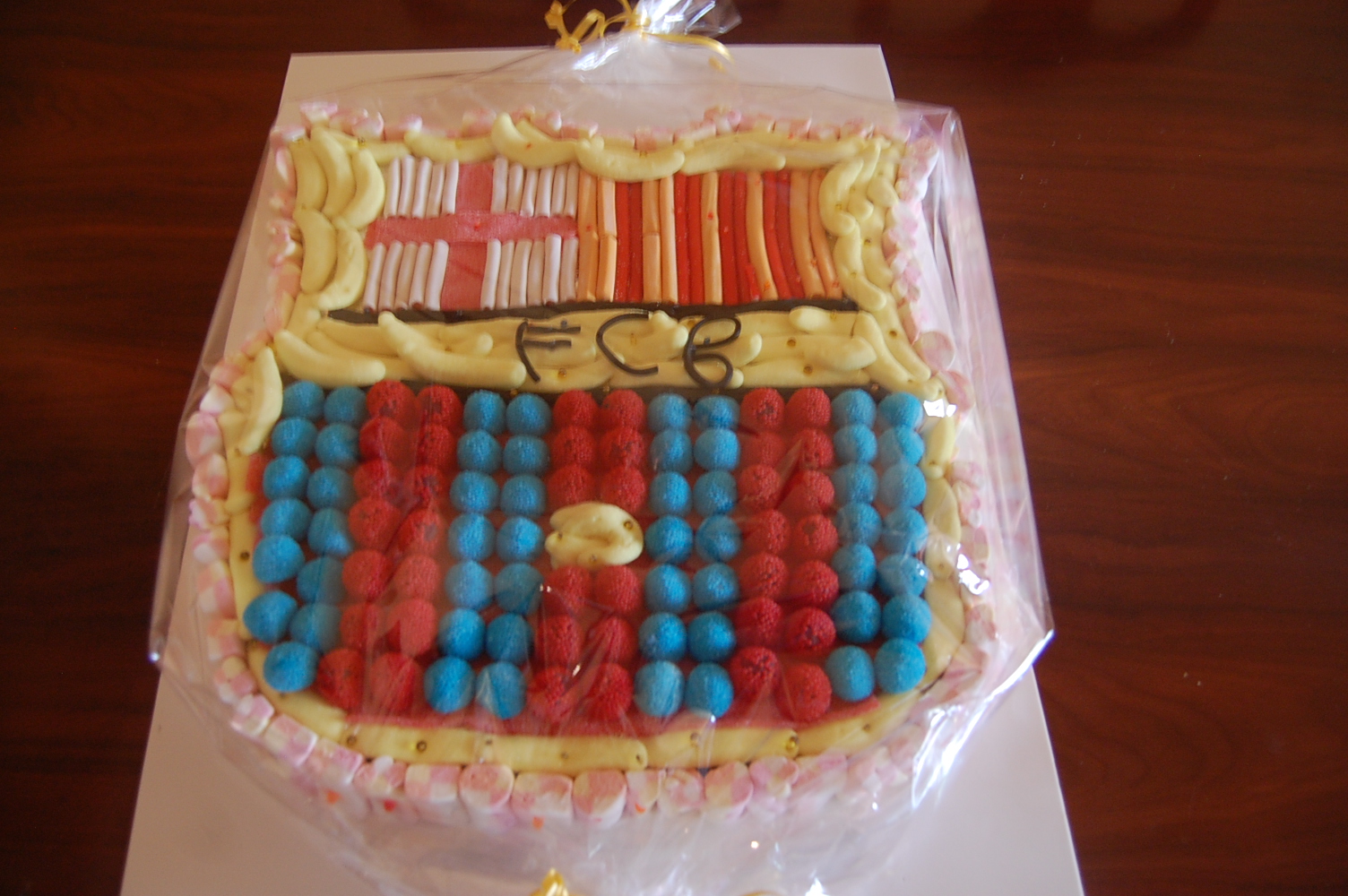 Tarta de gominolas del barsa - Imagui