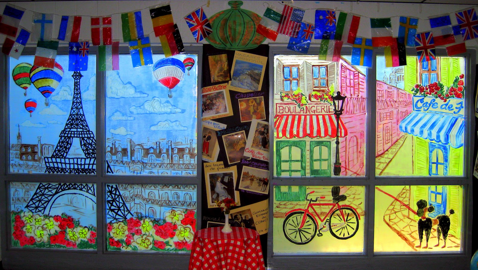 Cassie Stephens: french theme classroom